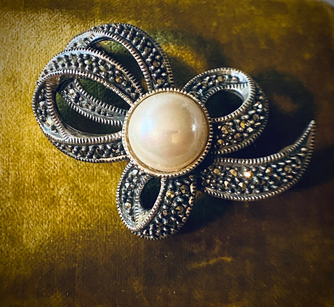 Rare Judith Jack Sterling Pearl and Marcasite Ribbon Brooch - Etsy