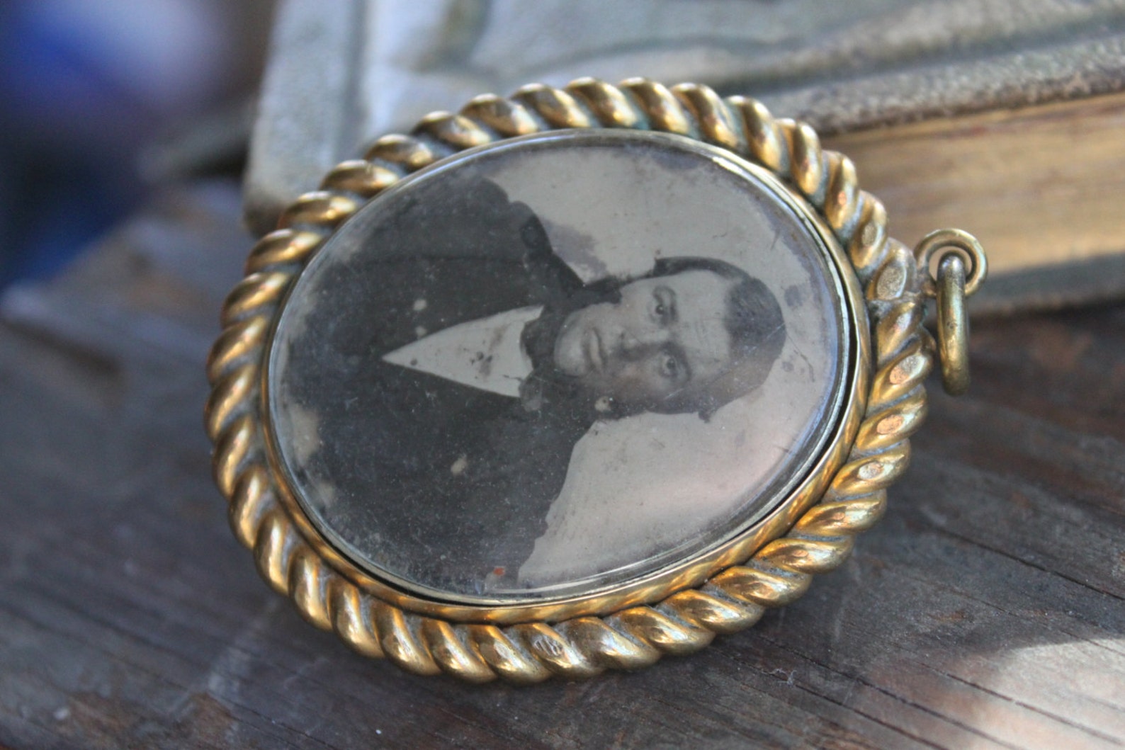 Large Georgian Ambrotype Swivel Locket Pendant - Etsy
