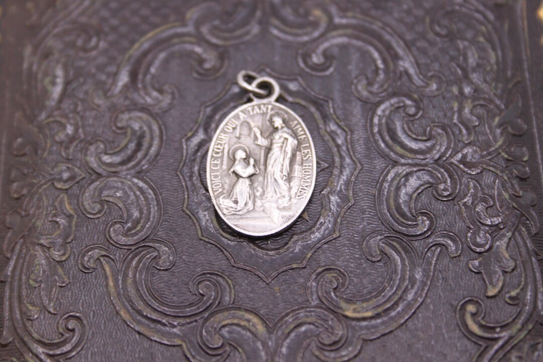 Antique French Jesus Sacred Heart Medal Relic - Saint Margaret Mary ...