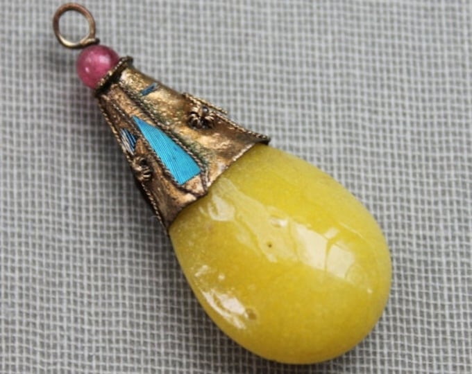 19th Century Chinese Canary Peking Glass and Kingfisher Feather Pendant ...