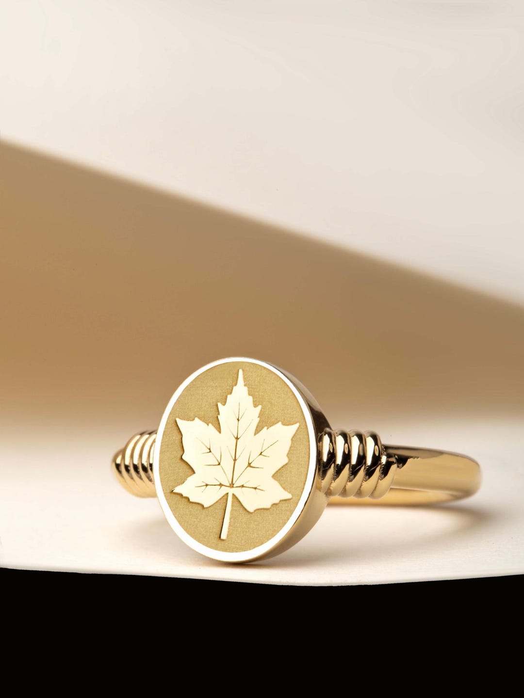 Sterling Silver Maple Leaf Signet Ring: Canadian Symbol Jewelry - Etsy