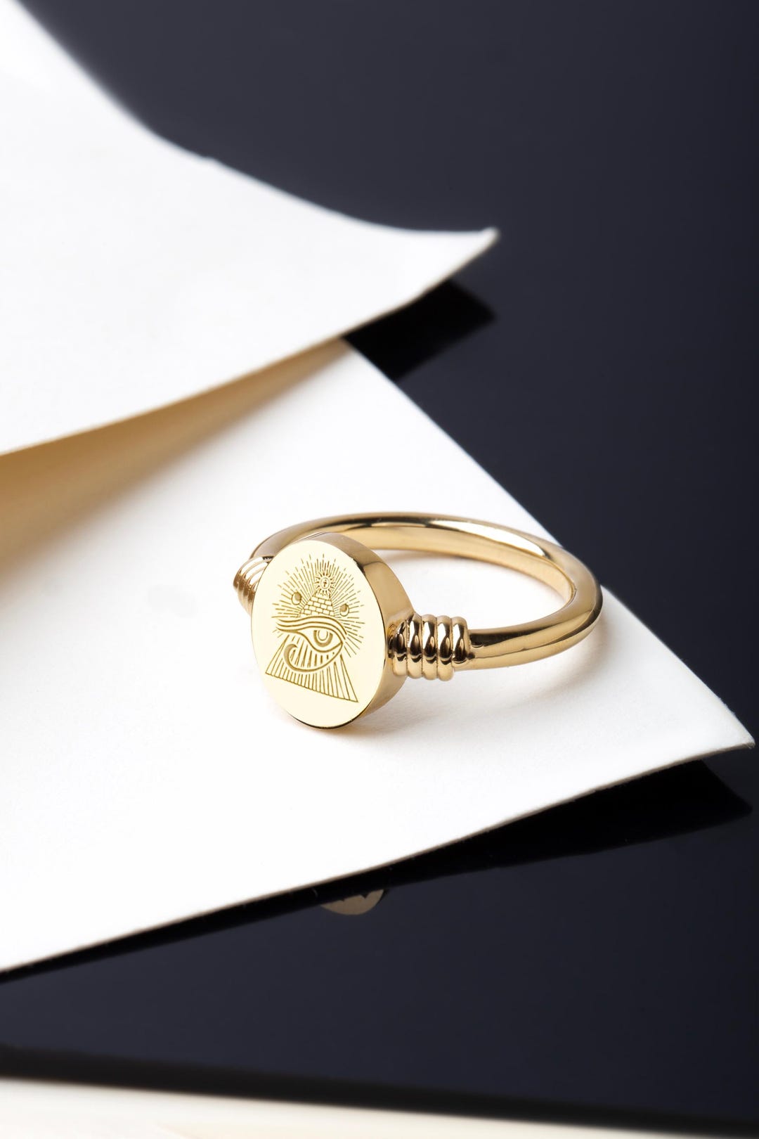Sterling Silver Eye of Horus Signet Ring: Ancient Egyptian Amulet - Etsy