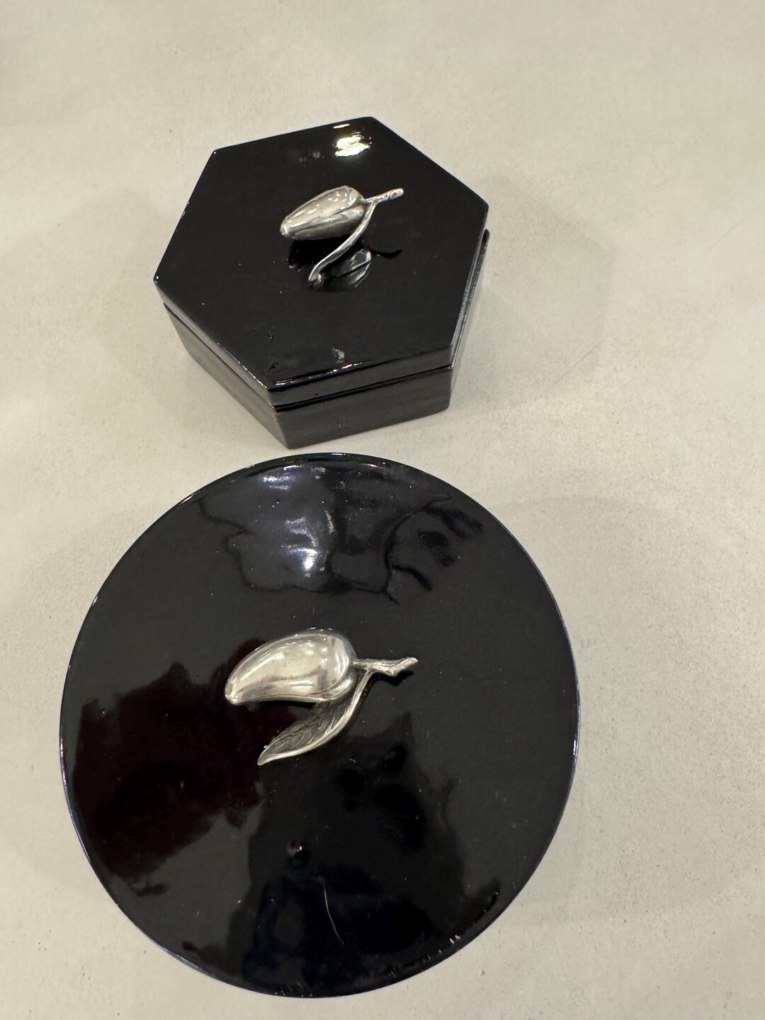2 Black Laquer Boxes With Silver Pear Top - Etsy