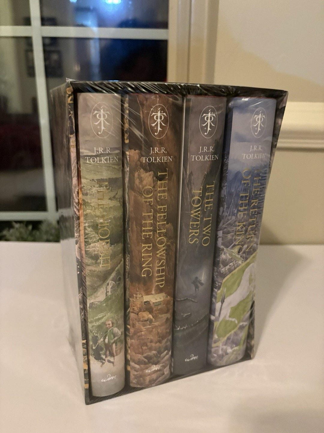 Lord of the Rings - the Hobbit & Alan Lee Illustrated Tolkien Box Set ...