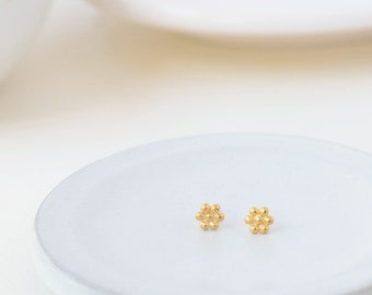 Gold Flower Stud Earrings Small Post Earrings - Etsy