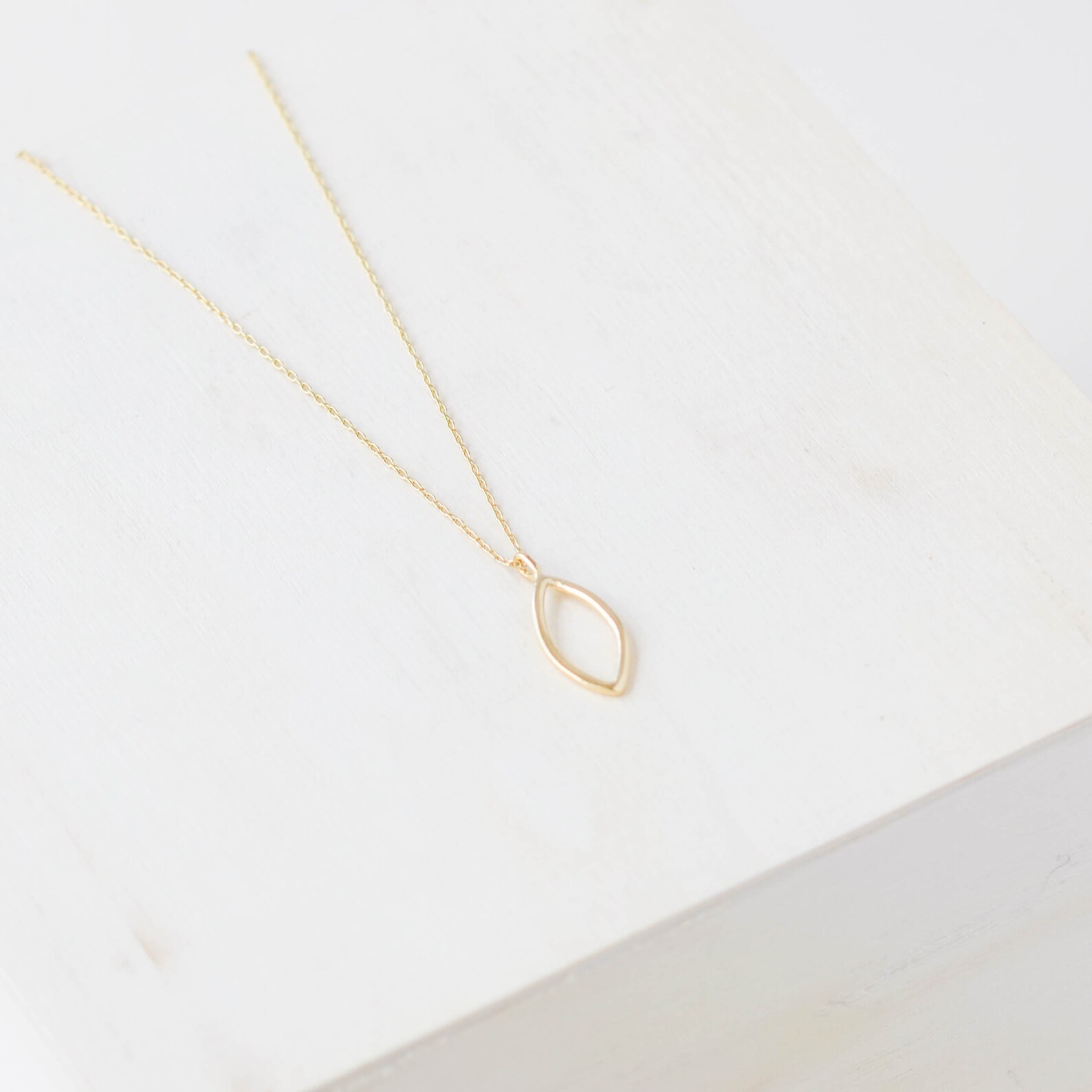 Teardrop Necklace Dainty Gold Necklace Line Teardrop - Etsy