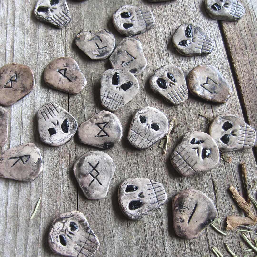 Elder Futhark Rune Set Skull Runes With Black Tourmaline Eyes ...