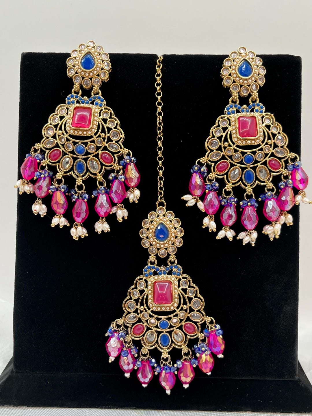 Reverse Rani and Blue Color Combination Beautiful Earrings and Tika Set ...