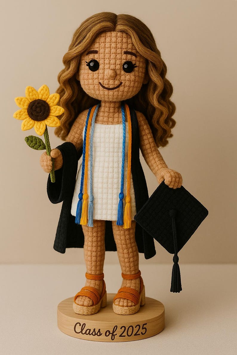 Custom Graduation Crochet Doll – Personalized Mini Me Amigurumi, Class ...