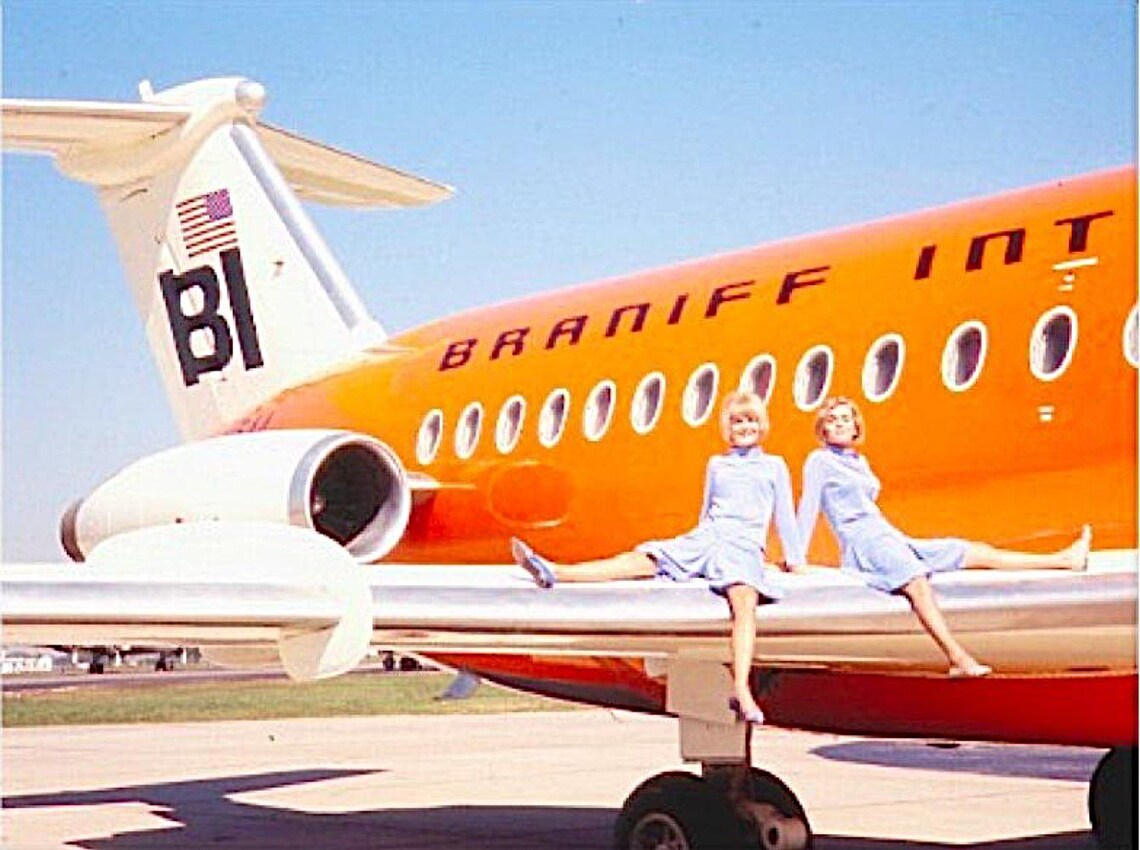 Poster Braniff International Pucci Hostesses With BAC One-11 - Etsy