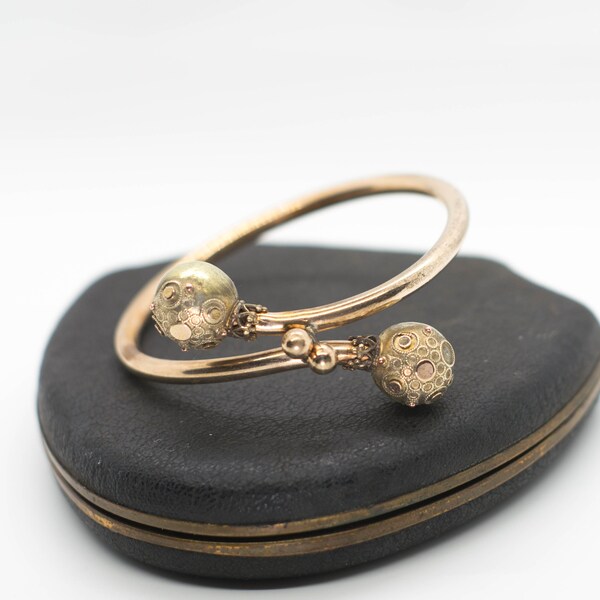 Victorian Bangle - Etsy