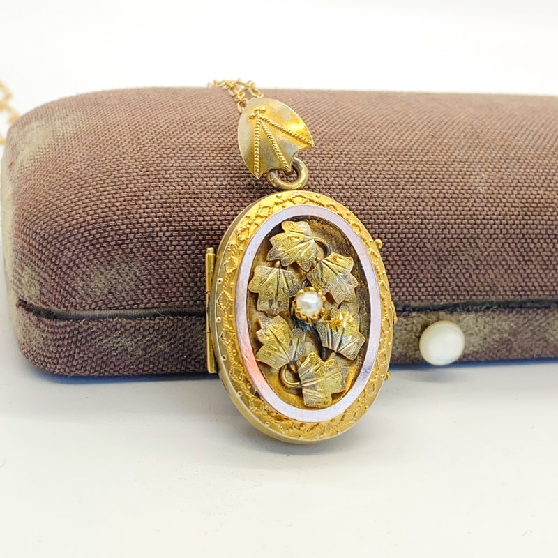 Victorian Locket - Etsy