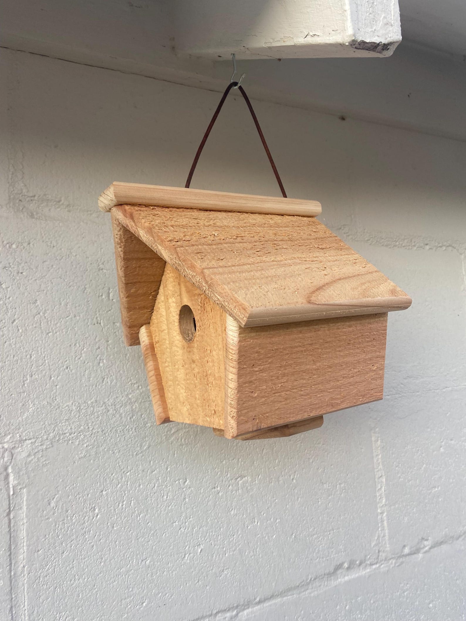 Wren House - Handmade Cedar Wren Birdhouse. - Etsy