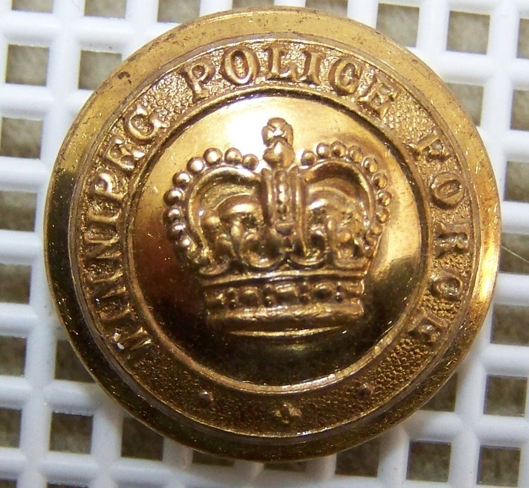 Winnipeg Police Uniform Button J R GAUNT Maker Queen's Crown Officer ...