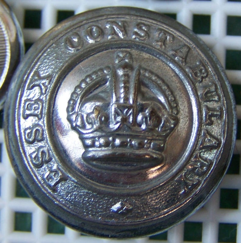 ESSEX CONSTABULARY Police Button - King's Crown - Police Force Uniform ...