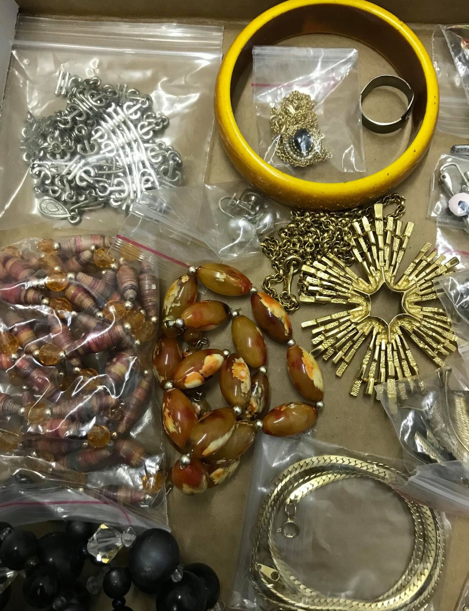 Costume Jewelry OVER 1 POUND Brooches Necklaces Earrings Etc LOT ...