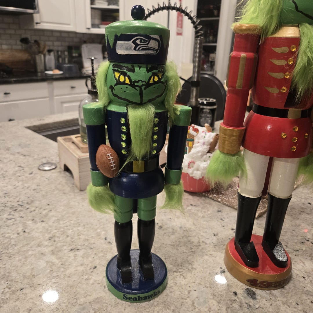 Custom NFL Seahawks Grinch Nutcracker - Etsy