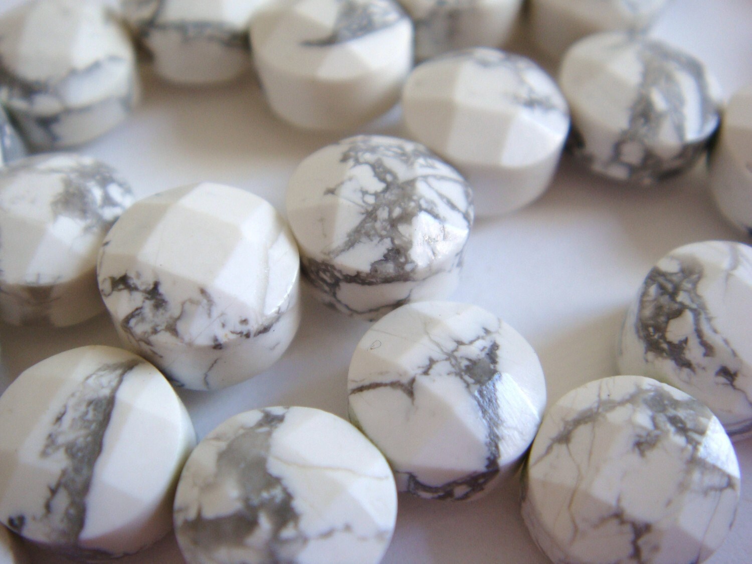 16. White Turquoise 6mm Coin Shape 8 Inches Strand 28pcs Stone Bead - Etsy