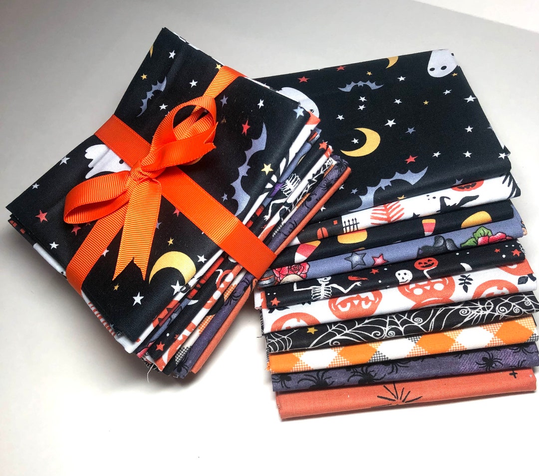 Halloween Fat Quarter Bundle - 10 Prints 2-1/2 Yards Total- Halloween ...