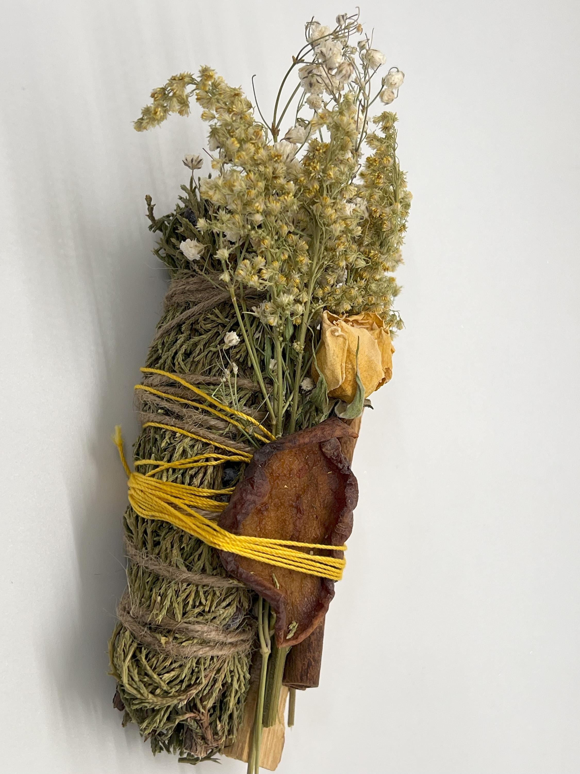 Pear, Palo Santo, Juniper, and Cinnamon Smudge Bundle - Etsy