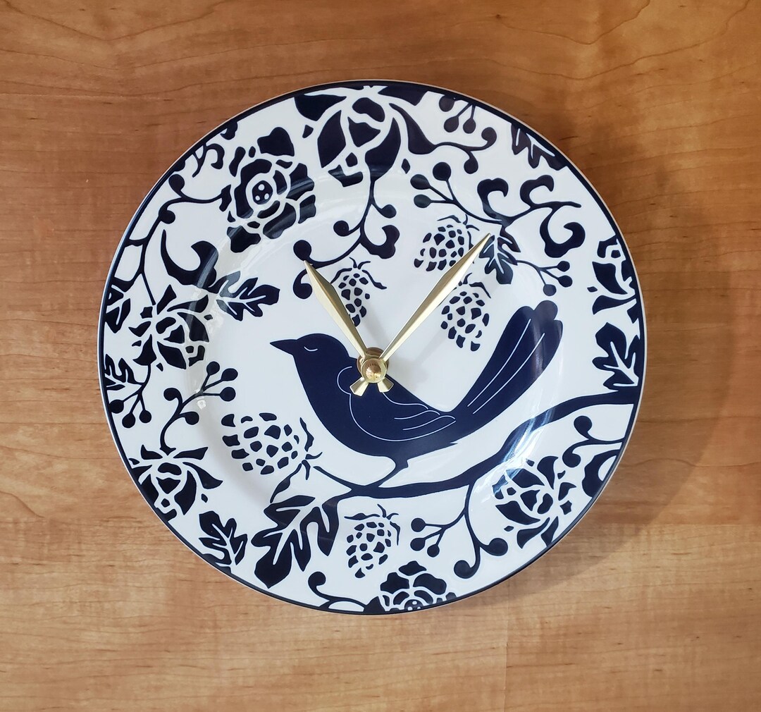 Navy Blue Bird Plate Wall Clock: Silent Kitchen Decor (8-1/4 Inch ...
