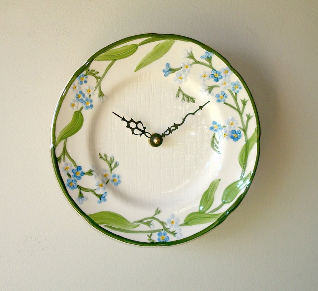 8 Inch Retro Floral Wall Clock, Forget-me-not Ceramic Plate Clock ...