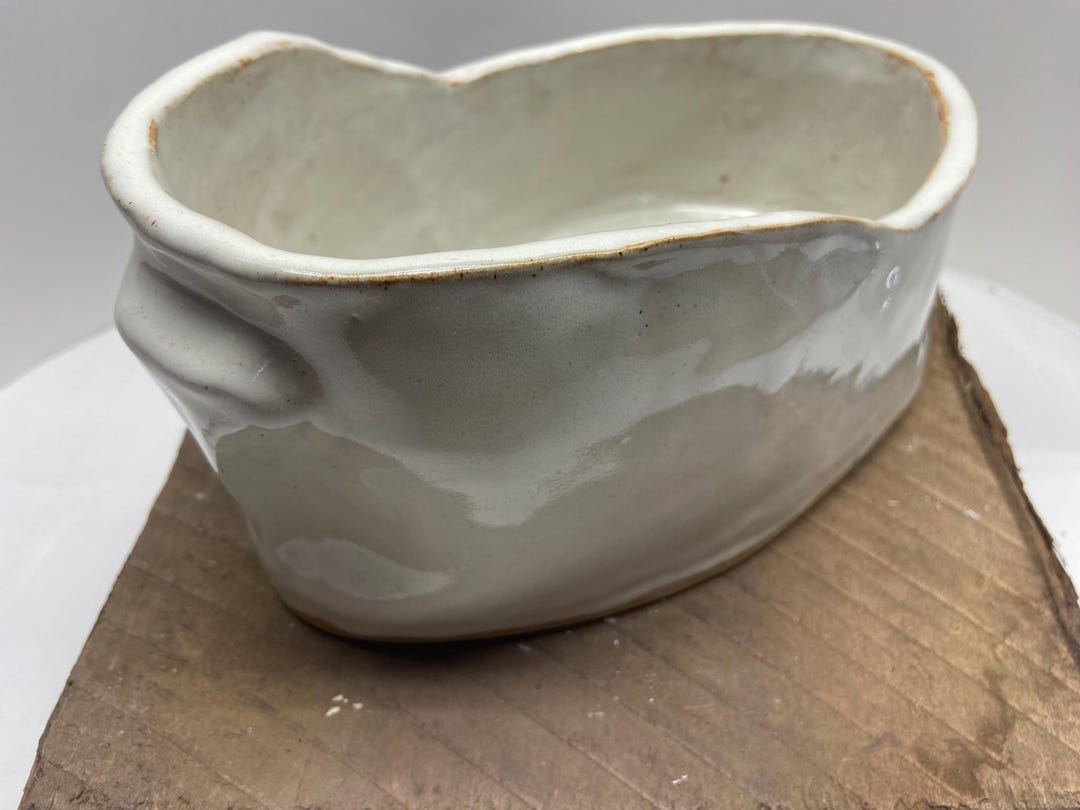 FACES01 - Faces Series Plant Pot 01 – Upside Down Shouting Mouth White ...