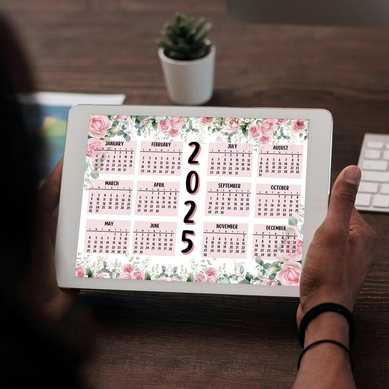2025 Year at a Glance Printable Calendar, Horizontal, Pink Rose Flowers ...