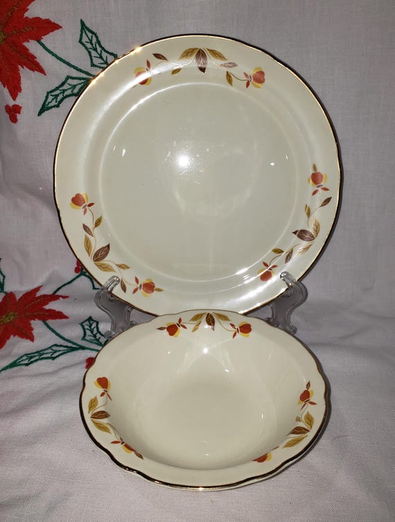Autumn Leaf Dishes Value
