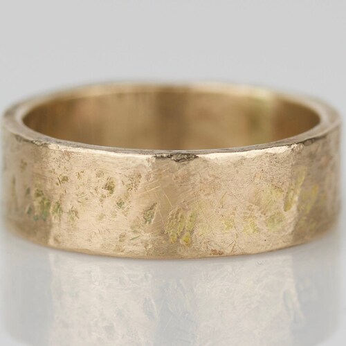 Rustic Wedding Band Mens Wedding Ring Hammered Wedding - Etsy