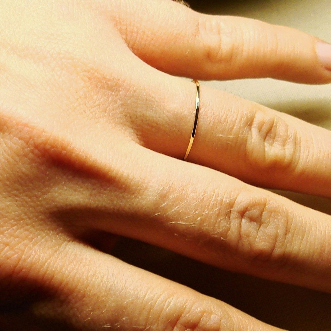 Delicate SOLID Gold Ring - 0.85mm SOLID 14k or 18k Thread of Gold ...