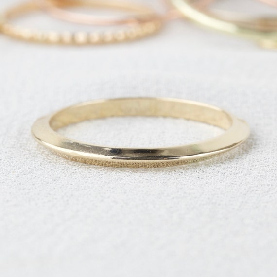 Triangle 14k Gold Geometric Wedding Band SOLID 14k Yellow or | Etsy