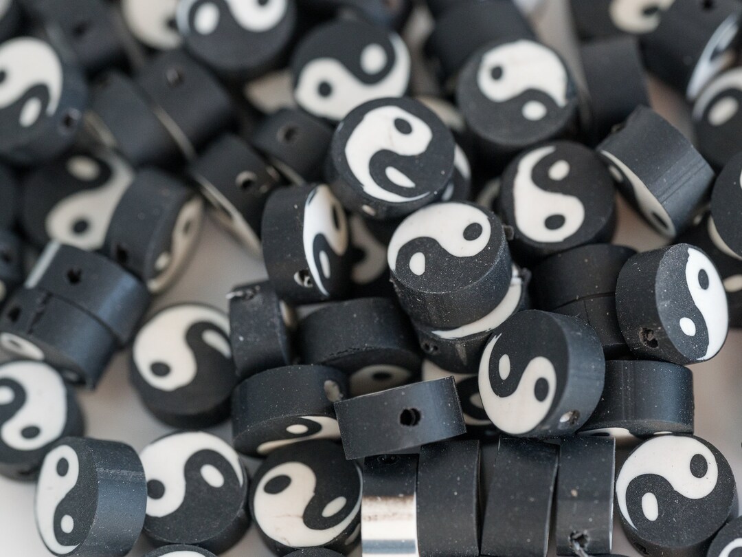 Black White Ying Yang Beads, Round Polymer Clay With Hole - 30 Pieces ...