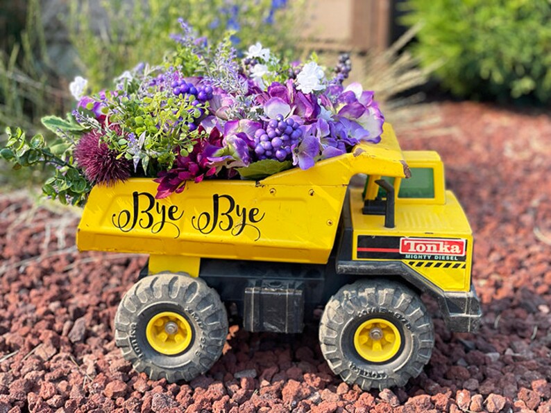 Bye Bye SVG File for Cricut Curvise Bye Bye SVG for - Etsy