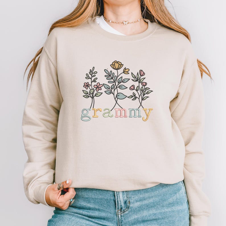 Floral Grammy Embroidery Pattern | Flower Grandma Embroidery Design ...