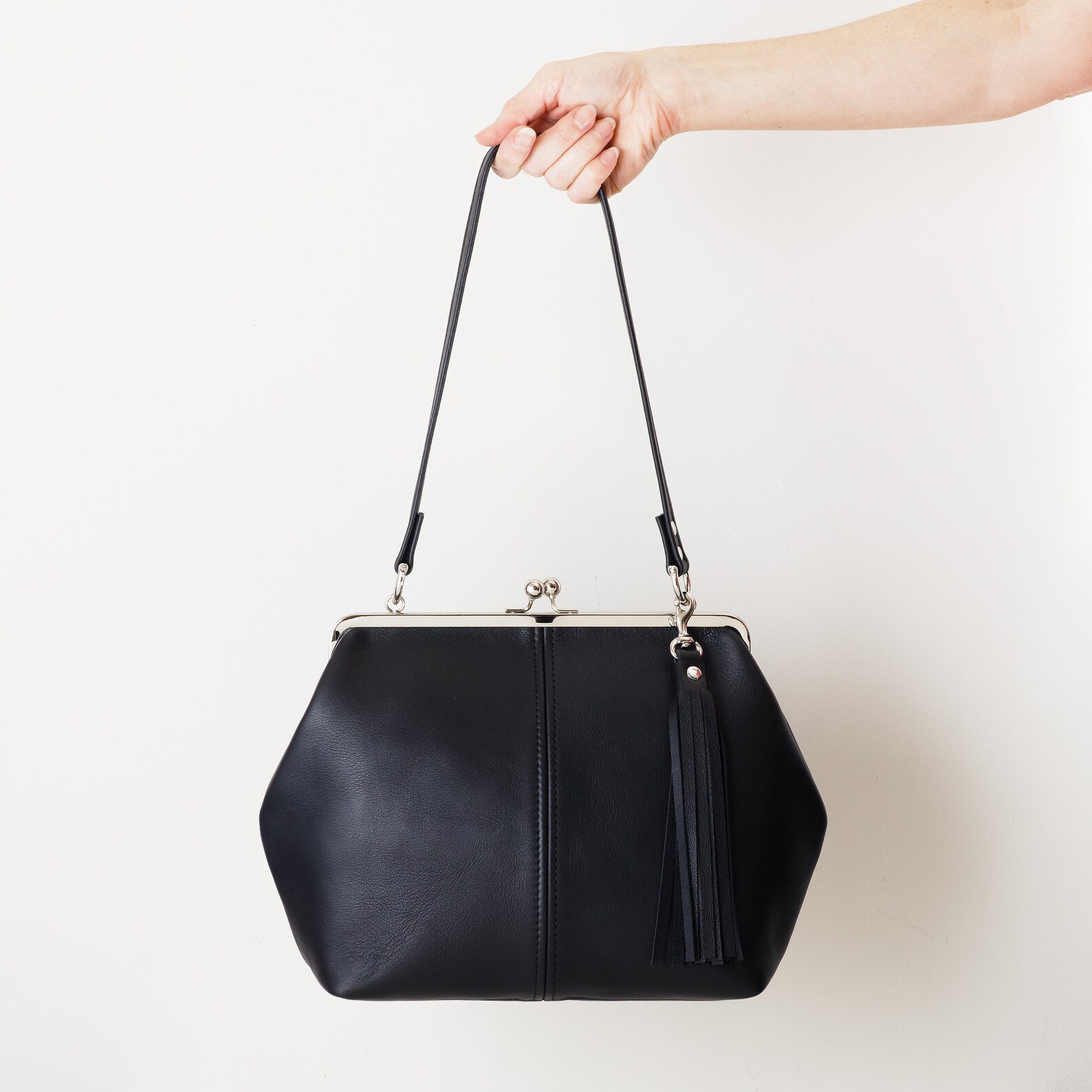 Leather Kiss Lock Frame Handbag With Tassel Purse Charm, Retro Style ...