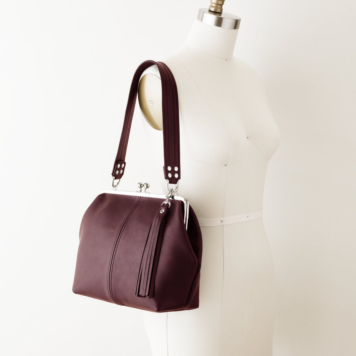 Leather Kiss Lock Shoulder Bag With Multiple Strap Options - Etsy