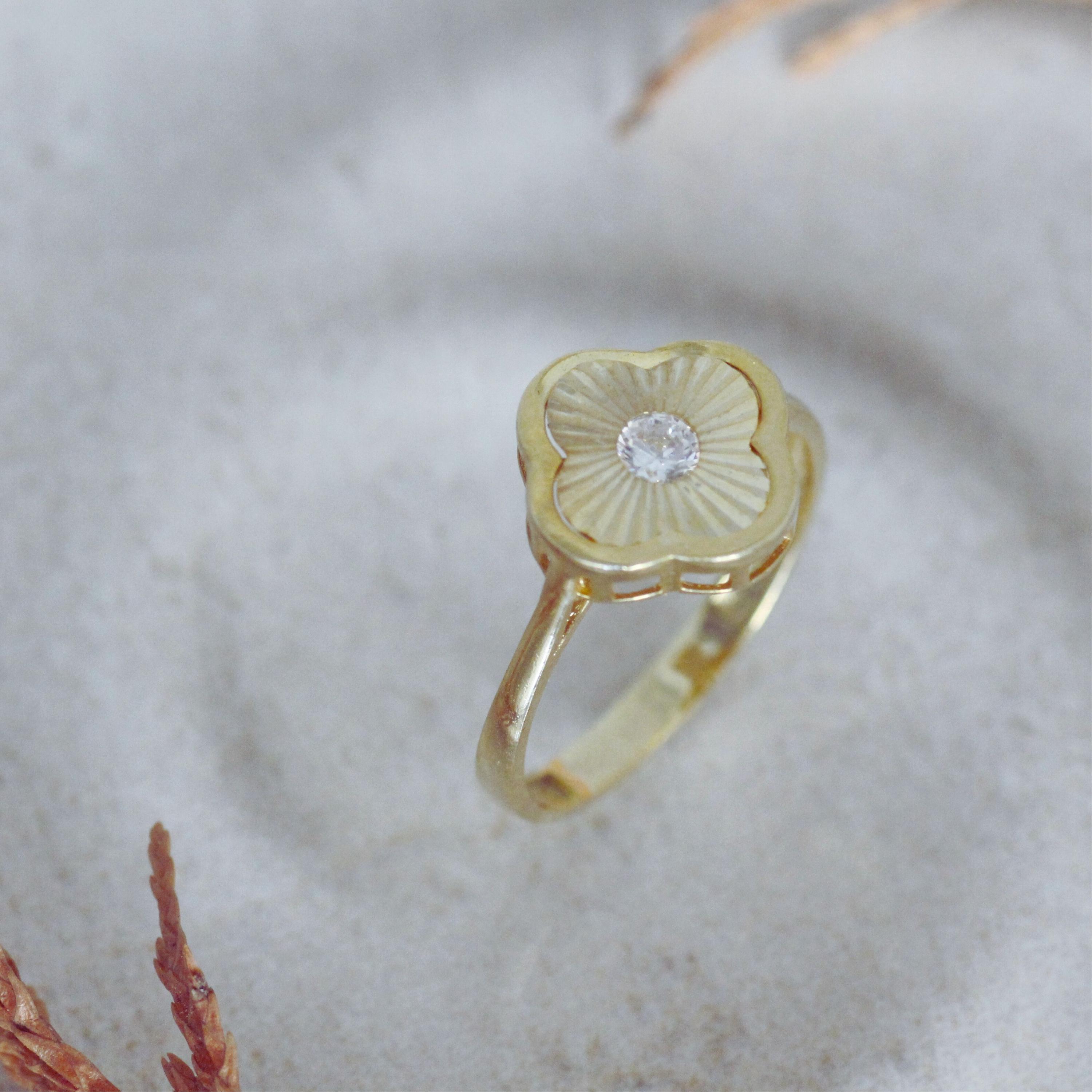 14k Solid Gold Four Leaf Clover Ring: Lucky Charm Jewelry - Etsy