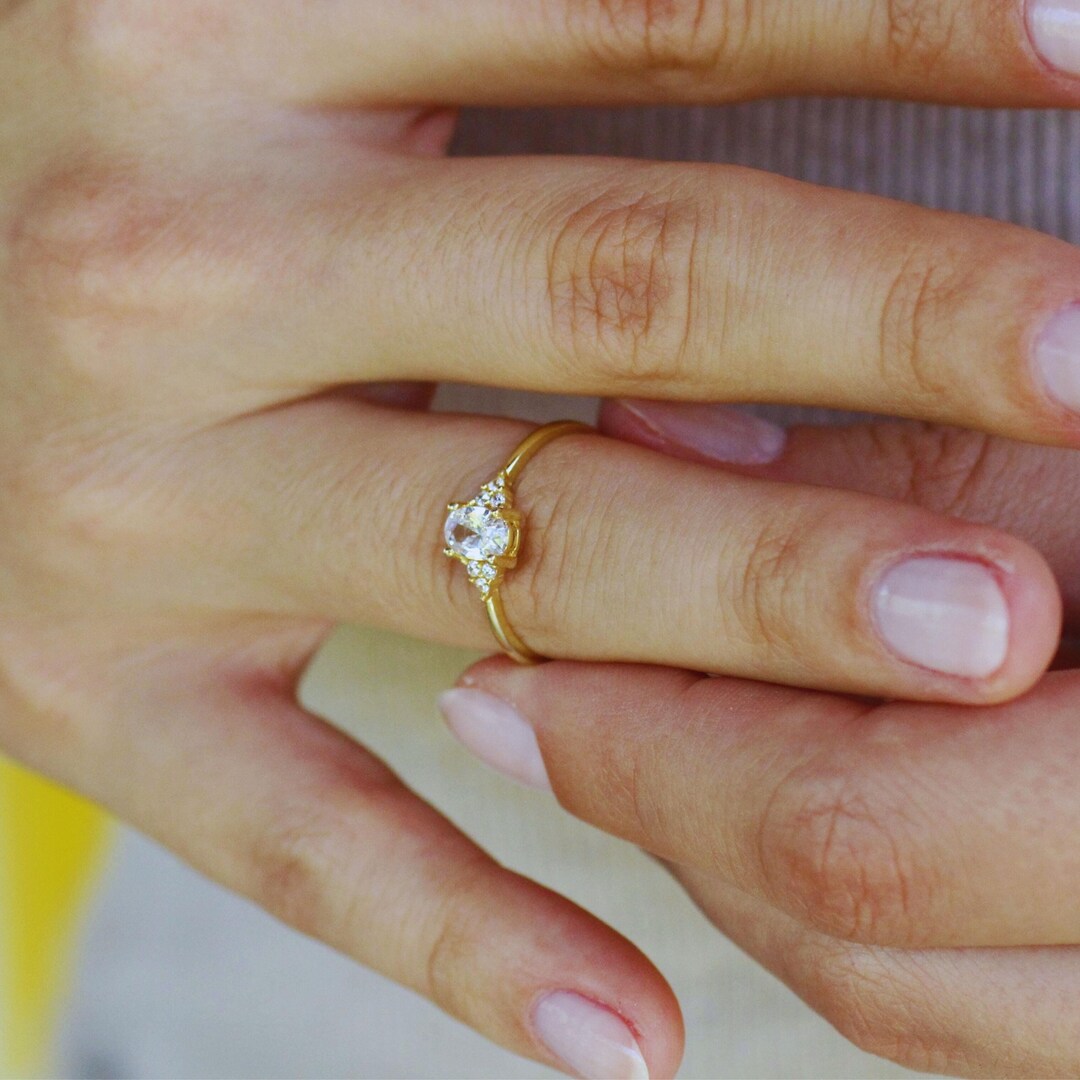 14K Solid Gold Vintage Engagement Ring, Wedding Ring, Minimal Oval Cut ...