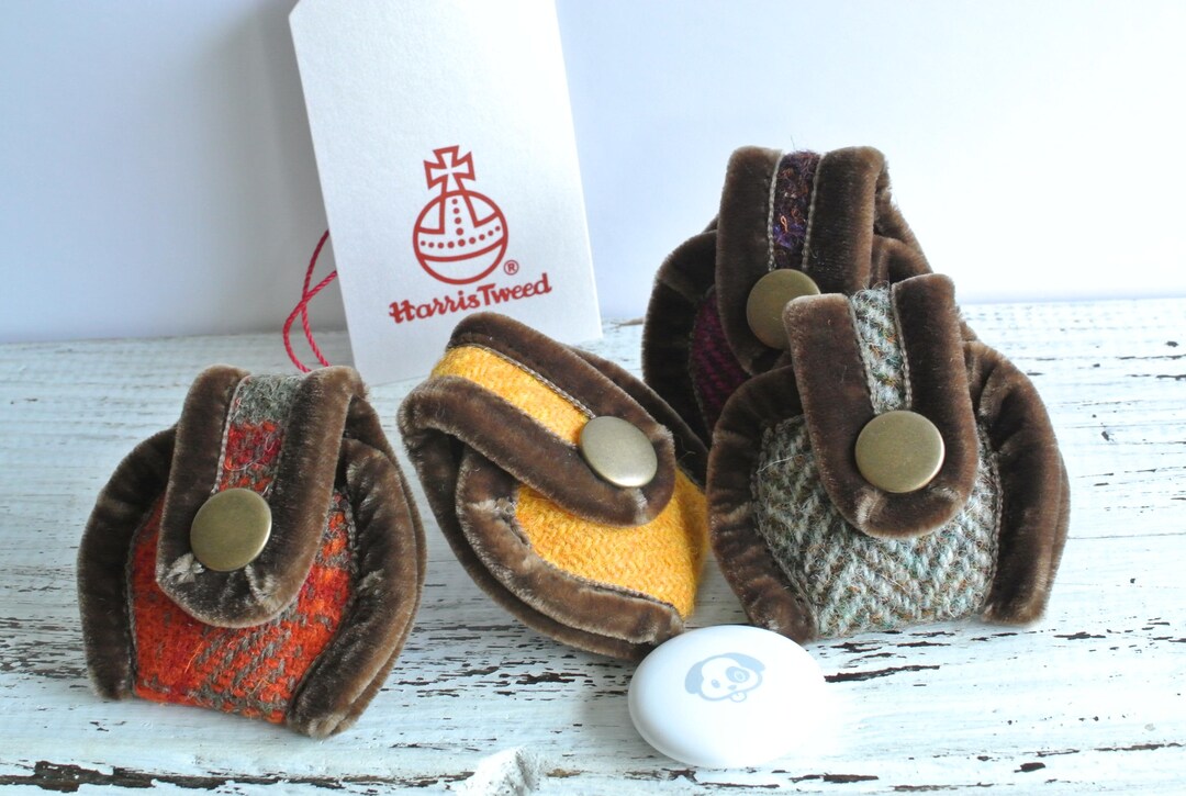 Harris Tweed Dog Collar AirTag Pouch: Luxury Tracker - Etsy