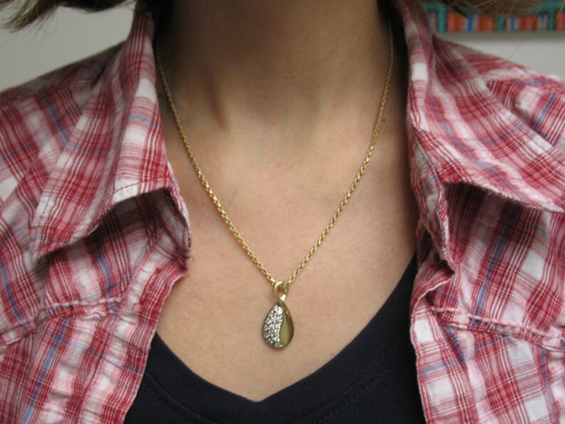 Diamond Cluster Pendant & Chain - Pear Shape - Diamonds Set in 10.3 ...