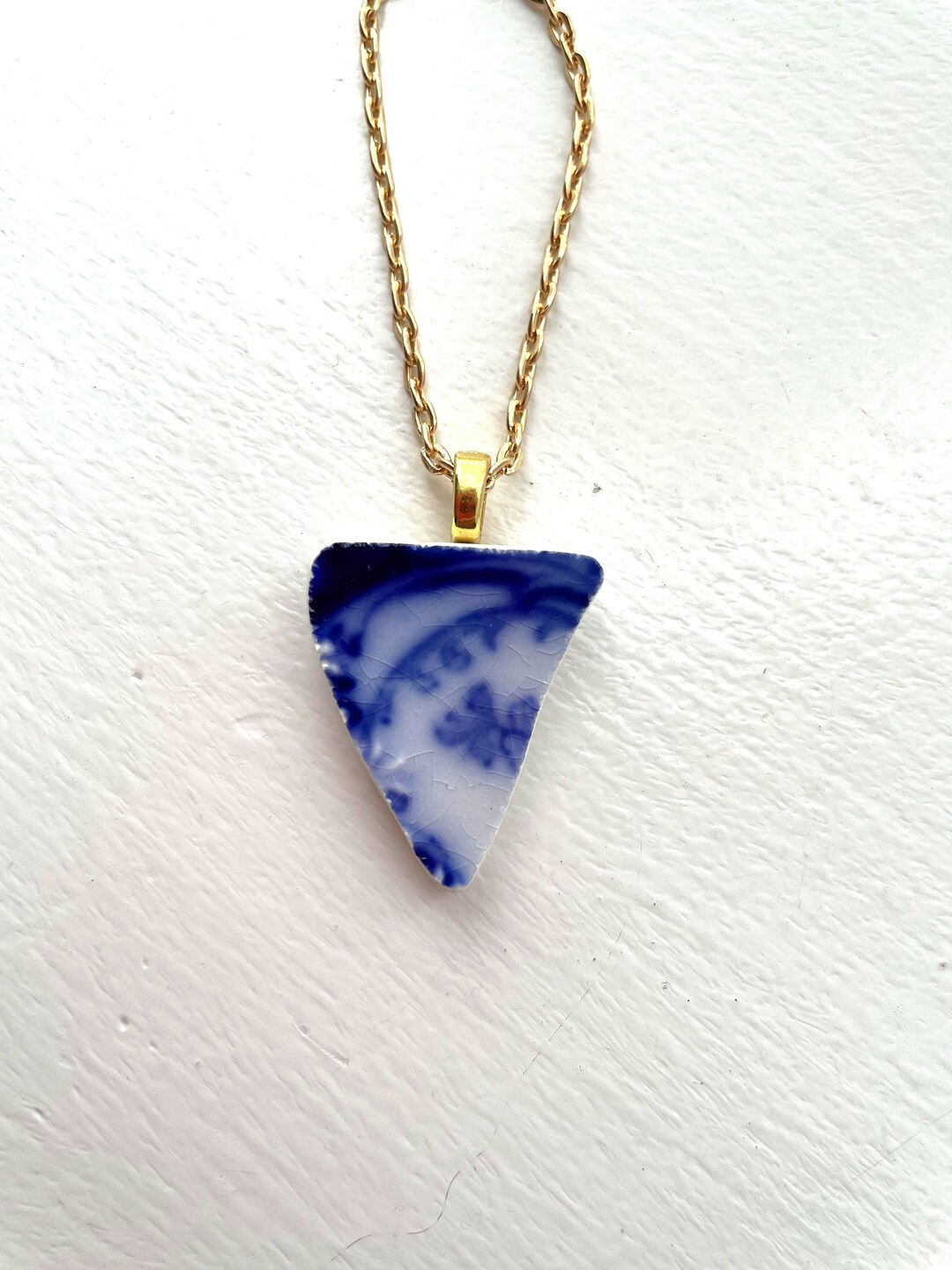 BROKEN CHINA JEWELRY - China Shard Pendant Necklace With Chain ...