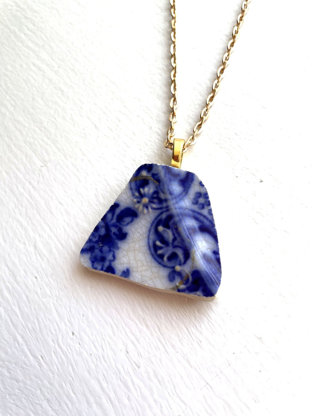 BROKEN CHINA JEWELRY - China Shard Pendant Necklace With Chain ...