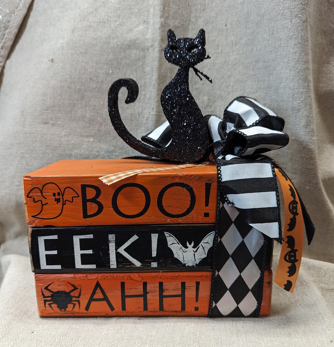 BOO EEK AHH Wooden Book Stack Hand Painted. - Etsy
