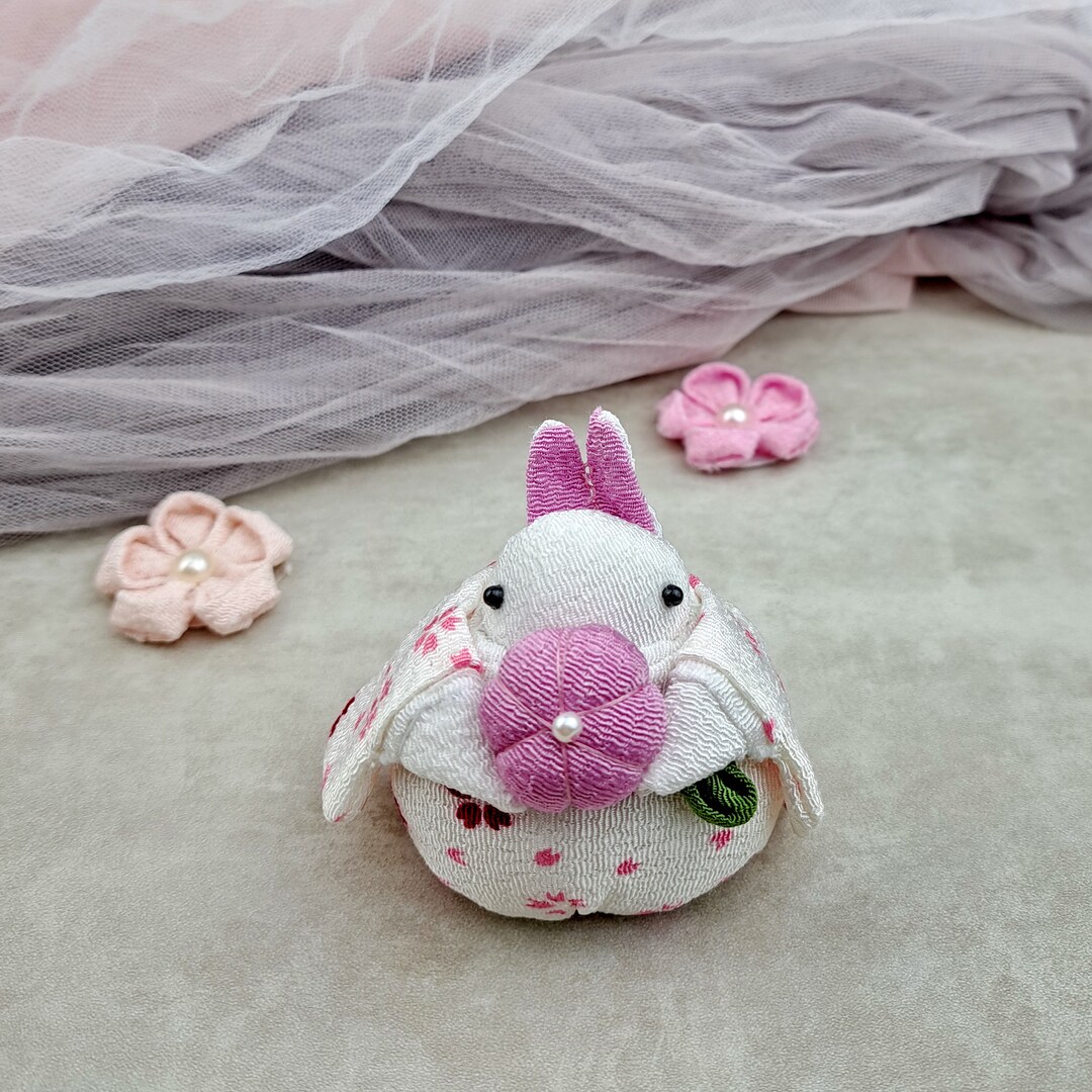 Small Japanese Rabbit, Kimono Fabric Art, Fabric Doll, Gift RAB-D - Etsy