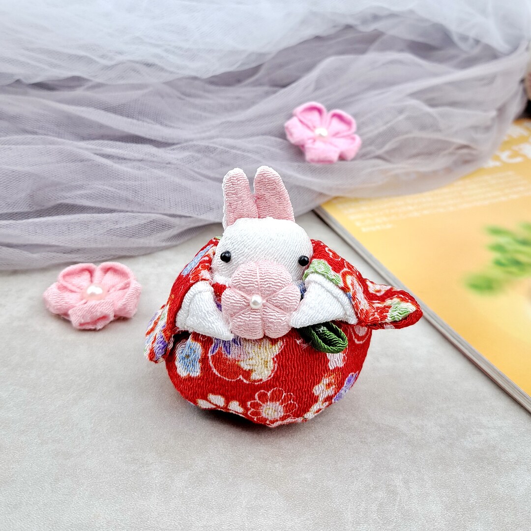 Small Japanese Rabbit, Kimono Fabric Art, Fabric Doll, Gift RAB-O - Etsy