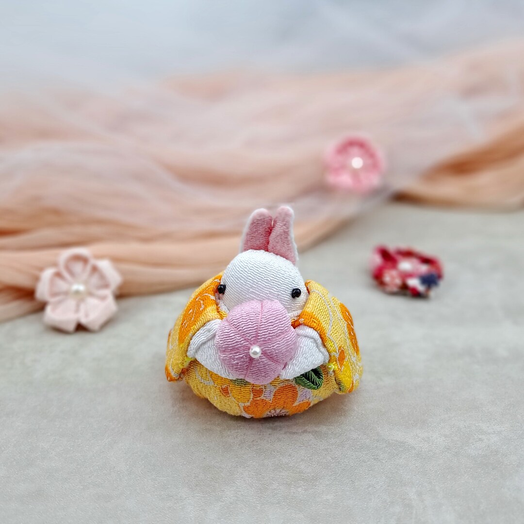 Small Japanese Rabbit, Kimono Fabric Art, Fabric Doll, Gift RAB-G - Etsy