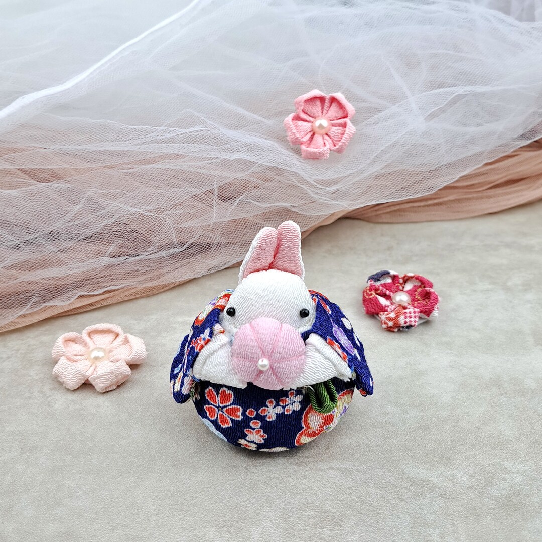 Small Japanese Rabbit, Kimono Fabric Art, Fabric Doll, Gift RAB-H - Etsy