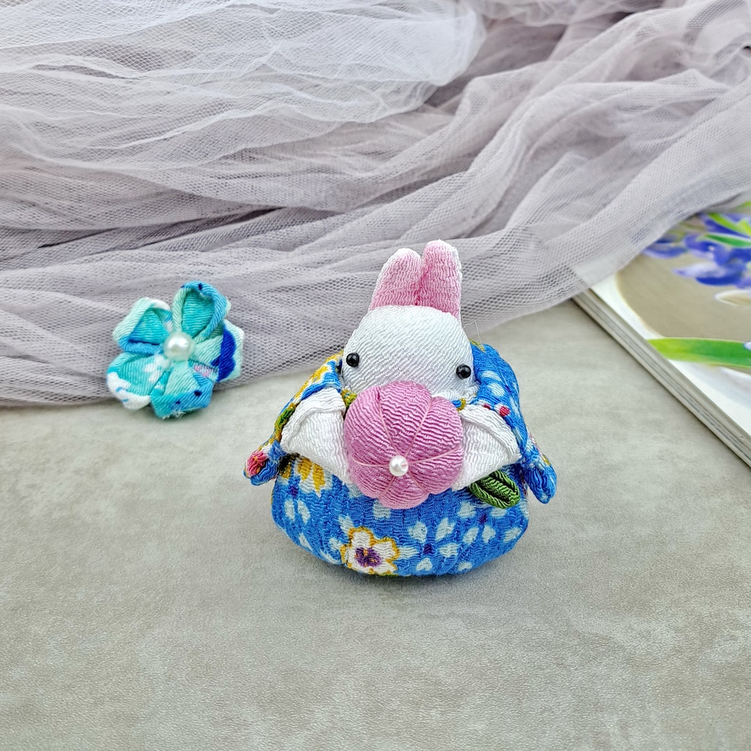 Small Japanese Rabbit, Kimono Fabric Art, Fabric Doll, Gift RAB-M - Etsy