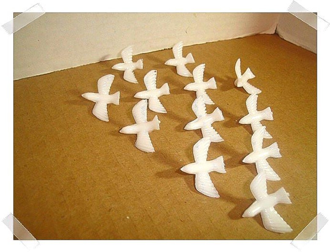White Plastic Dove Birds/ Mini/ Set of 12// 1" by 3/4" Each// Craft ...